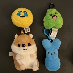 Toys | Character Bag Clip Bundle Of 17 Hello Kitty Star Wars Overwatch ...